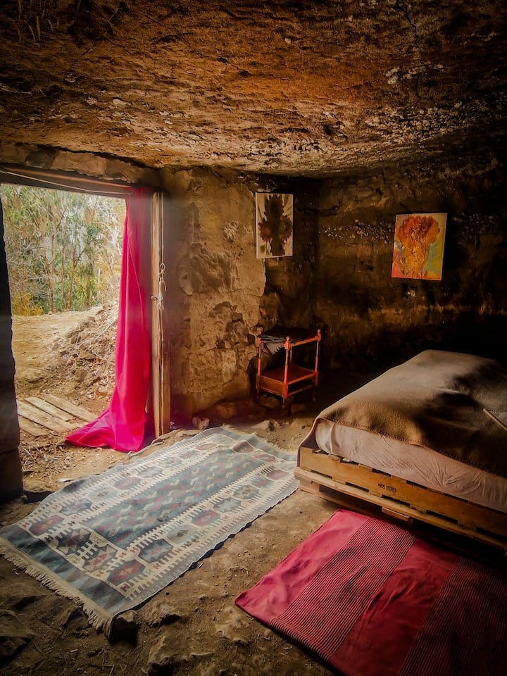Simple, Quiet, Adventurous, Hidden - Vega de San Mateo