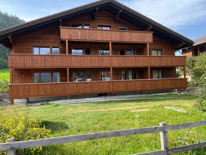 Mösli (Zimmerli) Appartement/fewo, Dusche Oder Bad - Zweisimmen