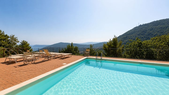 Alassio Elegante Appartamento In Villa Con Piscina - Alassio