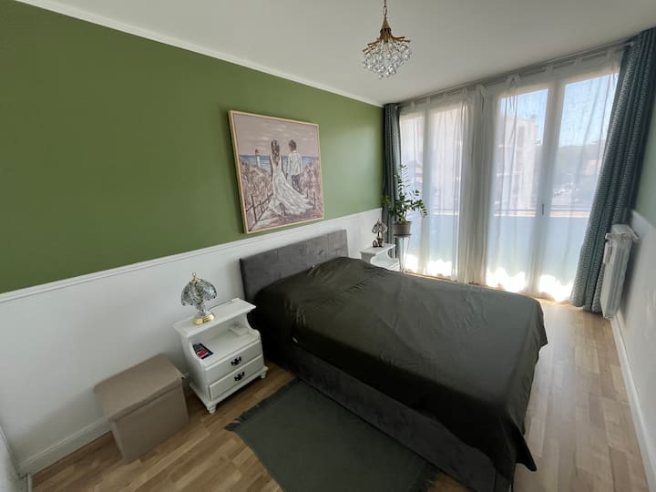 Appartement Lumineux Avec Balcon Et Parking - Avignon