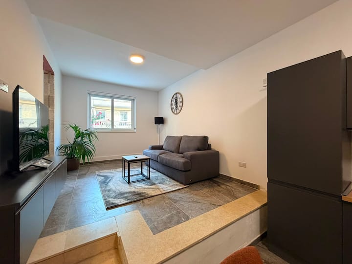 Htr Suites 1 | 5 Minutes To St Julian's - Malta