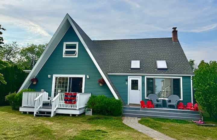 A-frame By The Sea! - Watch Hill, RI