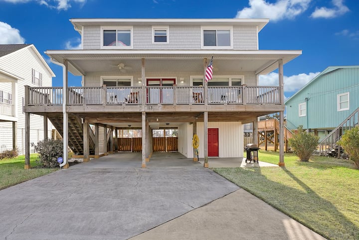 Coastal Oasis 5 Bedroom Luxury Home - Carolina Beach, NC