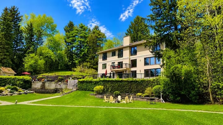 Tranquil Estate Retreat | Pool, Pond On 3 Acres - Toronto