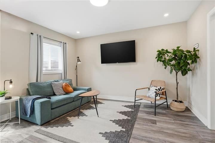 Stylish 3 Bed Home In Hamilton - Hamilton