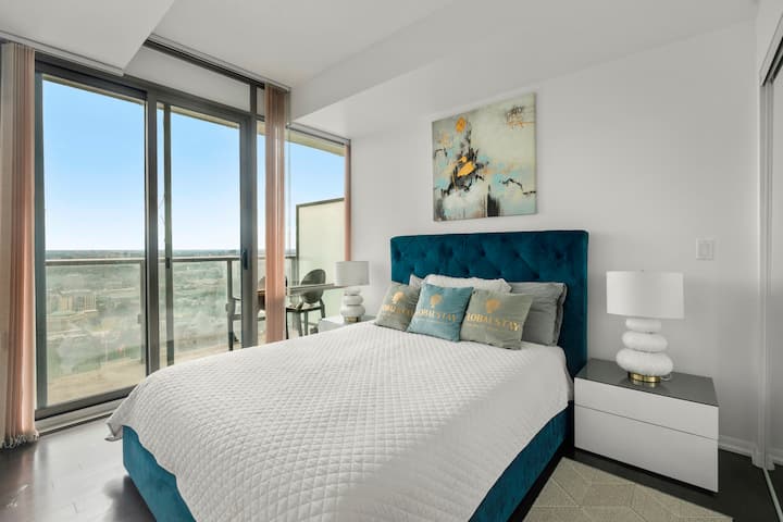 3 Br Panoramas Lake Ontario And Cn Tower View - Toronto