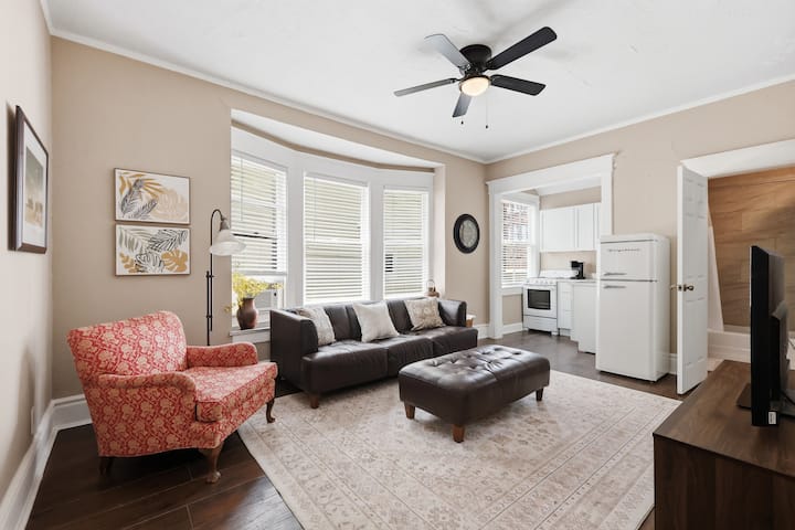 Historic Hyde Park 1br Minutes To Plaza & Downtown - Kansas City, MO