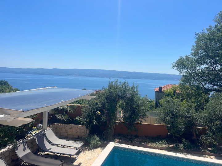 Vila Diana Jesenice 2 With Shared Pool - Brač