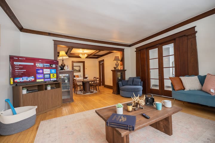 Huge & Charismatic 5br By Ne Arts District And Nsc - Brooklyn Park, MN