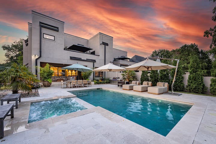 Luxury Corporate Home That Feels Like A Resort! - Piper Glen Drive – Charlotte