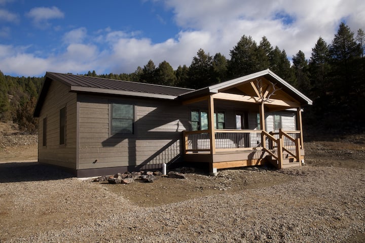 Recreational Getaway With Mountain Views - Anaconda, MT