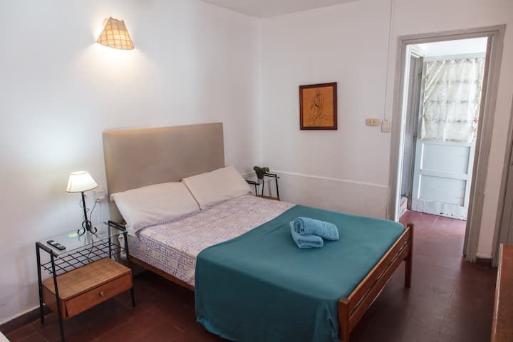 Habitación 8 - Habitación Privada En Hostel - Mendoza