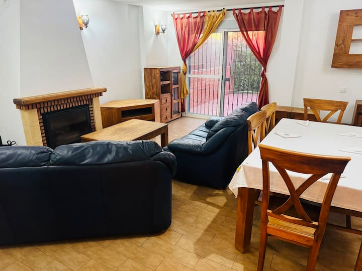 Hermosa Casa Grande A 5 Min De La Playa De Getares - Algeciras