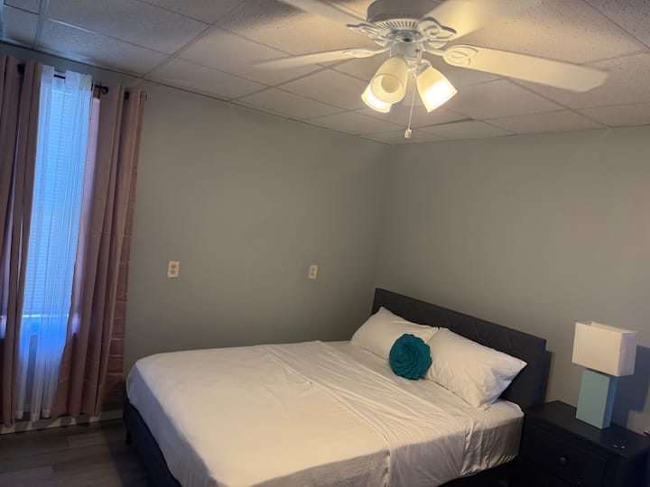 -Spacious Room Next To The Living Area - Fall River, MA