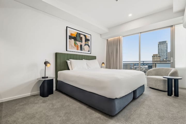 The Lonsdale Studio | Cbd Views - メルボルン
