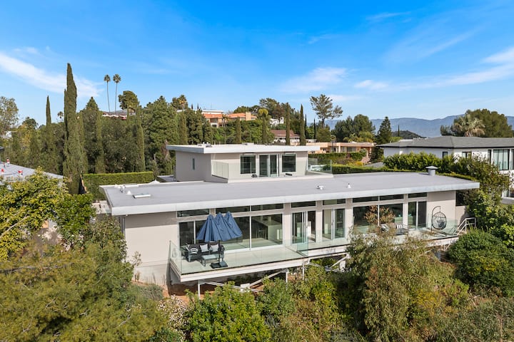Beverly Hills Private Modern, Pool, Spa, Views - 로스앤젤레스