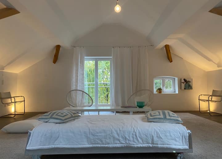 Renovated Barn (Loft) & Small Garden Near Potsdam - Potsdam