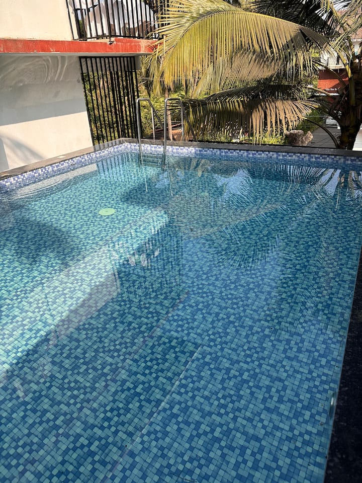 Private 1st Floor | 5 Ensuite Brs + Kitchenette - Goa