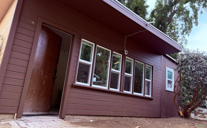 Private Furnished Studio Whittier Extended Stays - La Mirada, CA