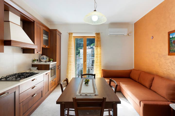 Ce Tour - Nonni's Lemon House - Cetara