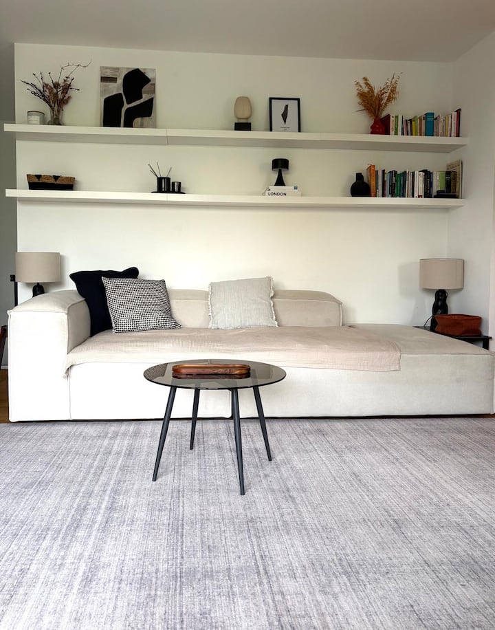 Modern Family Home With Garden & Kids Room - Munich