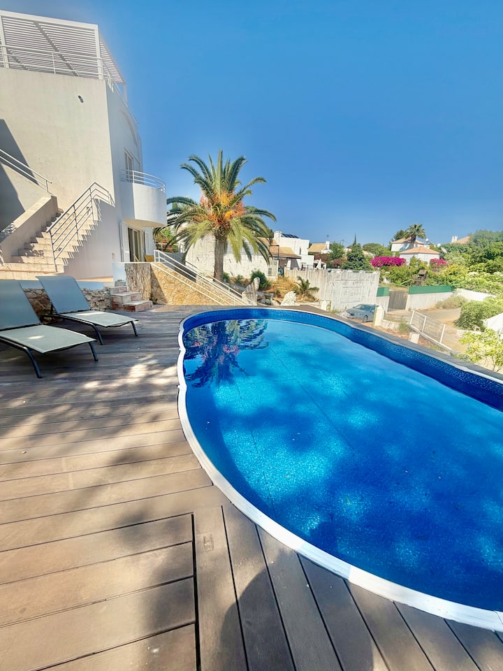 Shangri La Apartment With Private Pool - Guia