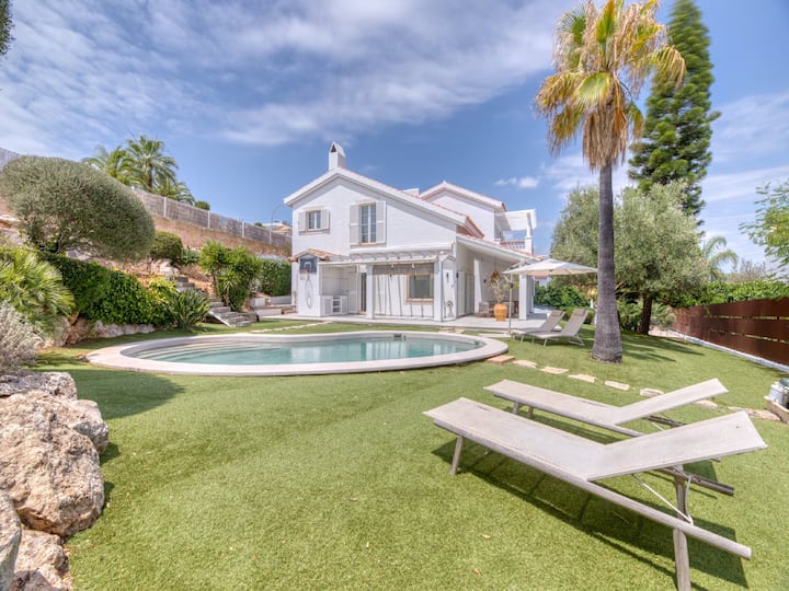 Maison Avec Piscine Et Barbecue - Le Lavandou