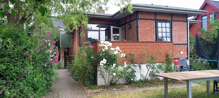 Charmerende Bungalow Tæt På Strand Og Metro - Kopenhag