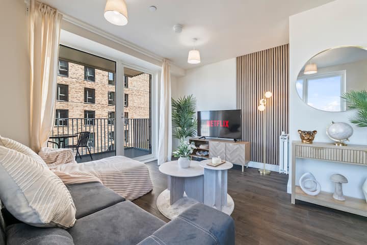 Luxury 1br Near Tube | Direct To Wembley | Balcony - Watford
