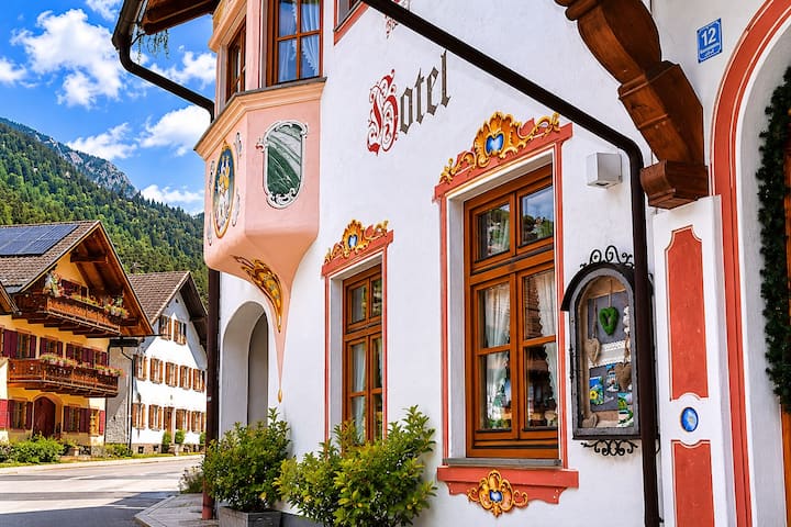 Hotel Schatten | Dz 16 Mit Terrasse Und Bergblick - Garmisch-Partenkirchen