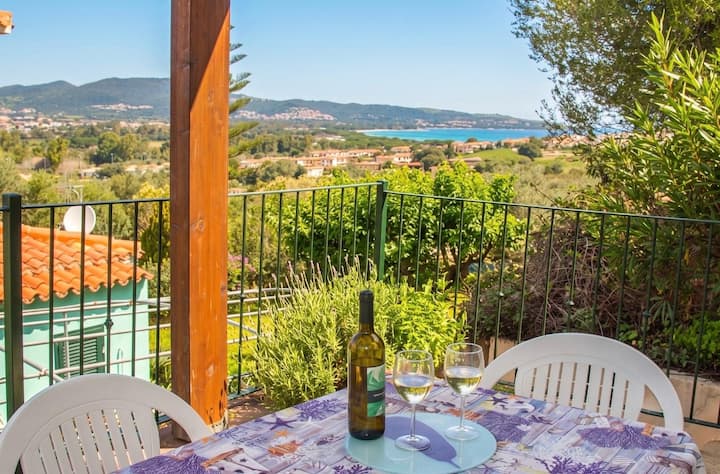 Acqua Del Mare | Welcomely - Budoni