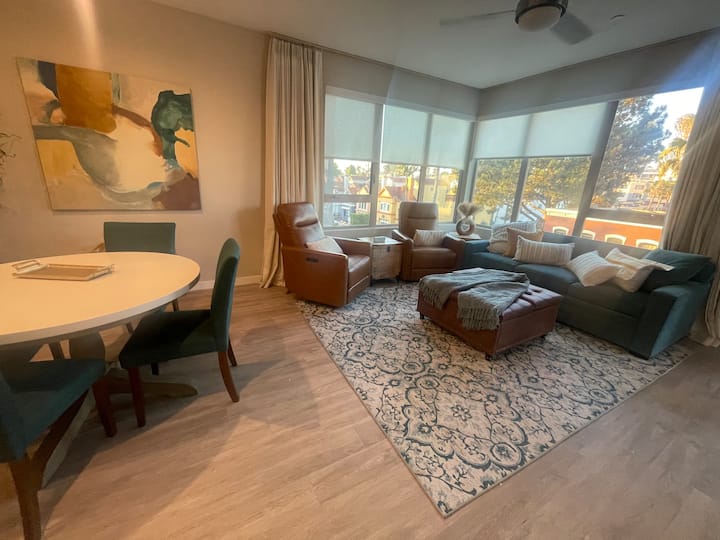 Vibrant Oceanside Beach Retreat - Oceanside, CA