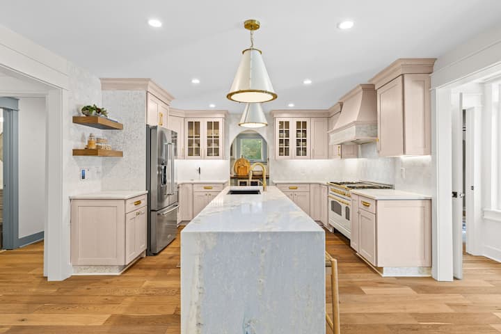 New Listing! 23 Edgewater - Luxury Beach Home! - アイル・オブ・パームズ, SC