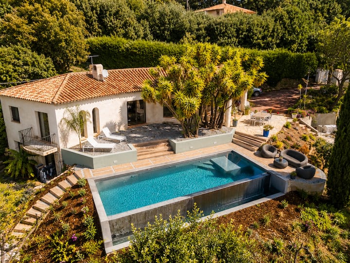 Vacances Douces à La Villa
ÉVasion - Biot