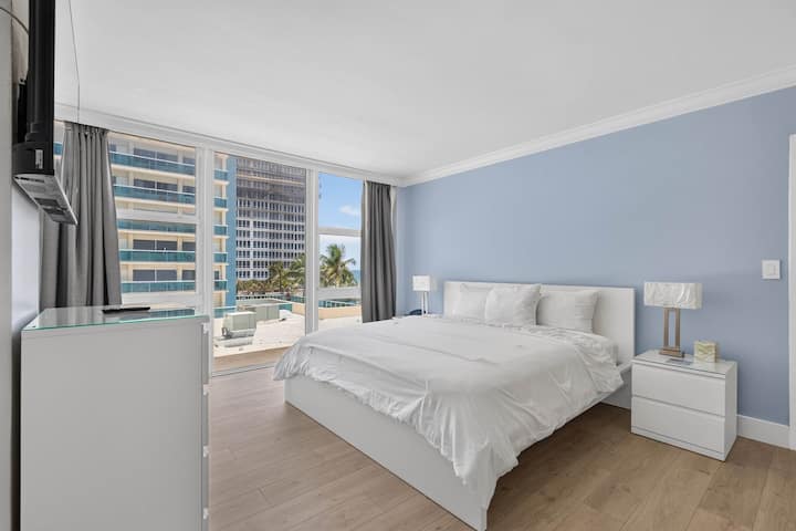 City Breeze Stay - Fort Lauderdale, FL