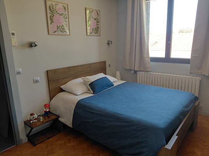 Chambre André Climatisée Dans Villa Avec  Piscine - Perpignan
