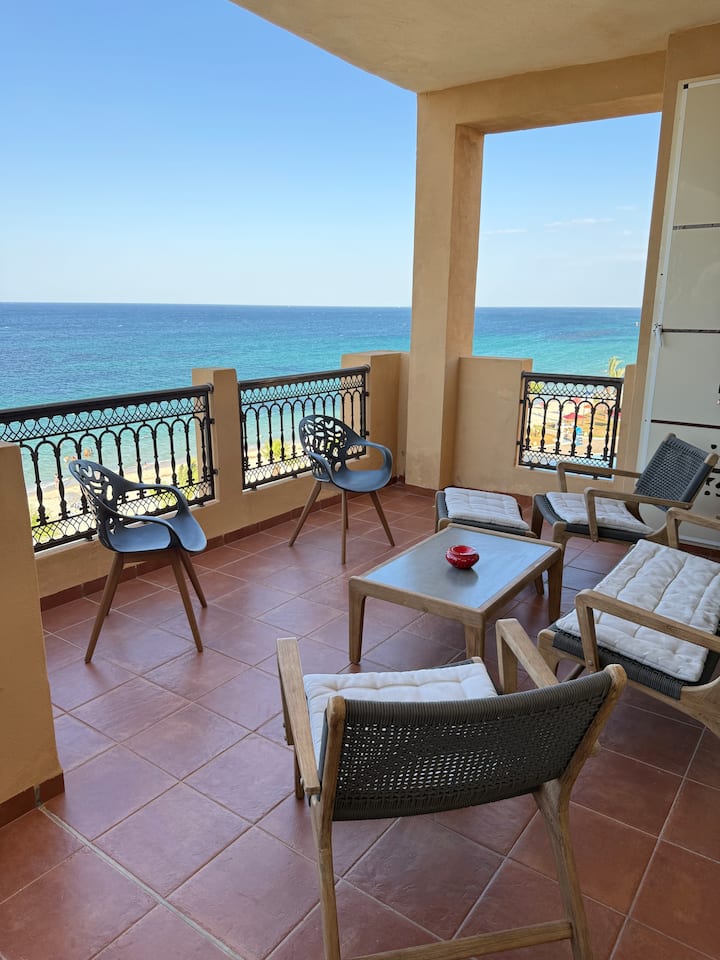 Appartement Front De Mer Avec Grande Terrasse - Sousse