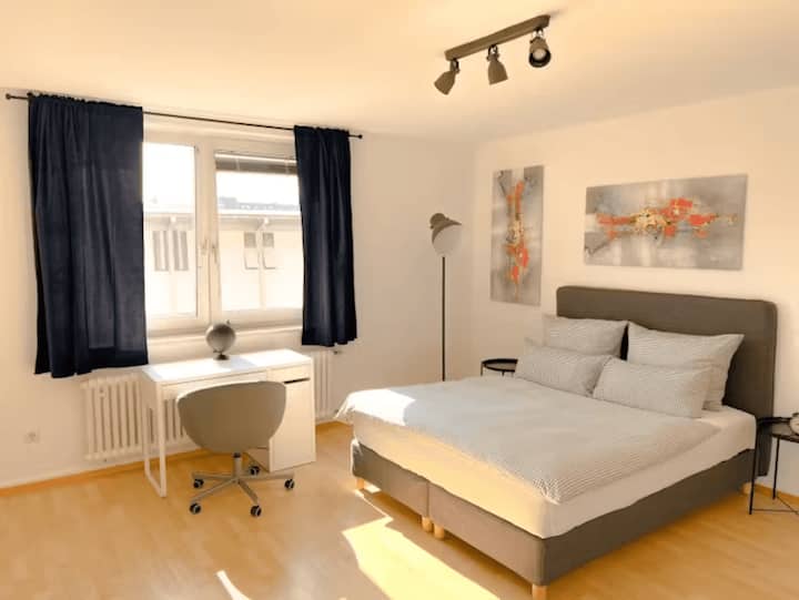Luxurious 3 Bedroom Apartment Near Hauptwache - Frankfurt
