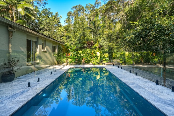 Greentree | Heated Pool | Fireplace | Sleeps 6 - Cooroy