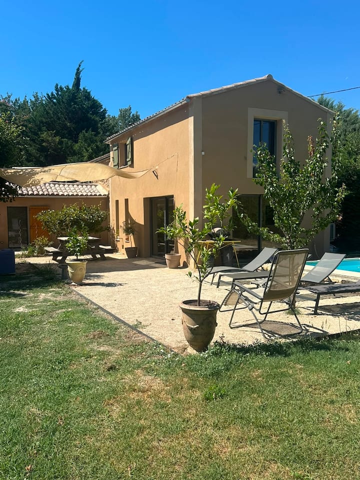 Havre De Paix Avec Piscine 3 Minutes De Lourmarin - Lourmarin