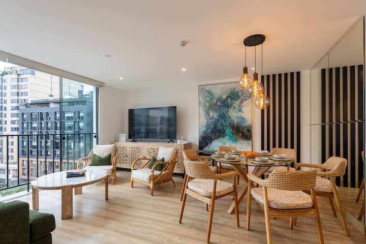 Luxury 3br Apt| Exclusive & Central | Free Parking - Peru
