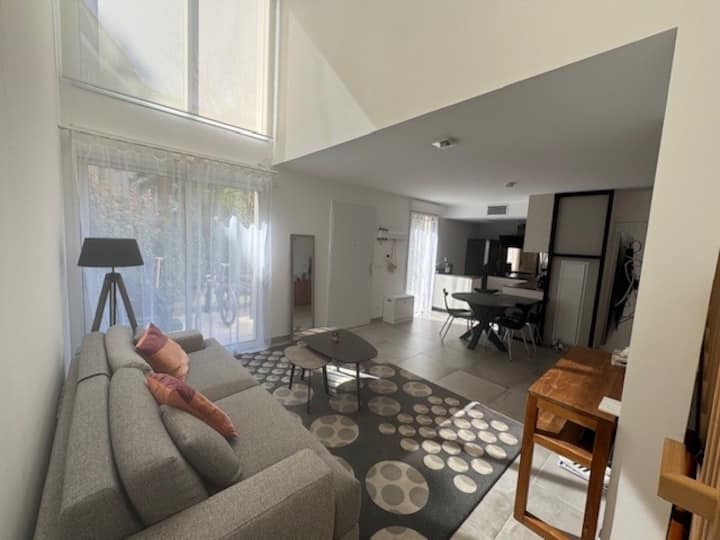Modern Duplex In The Center Of Antibes - Antibes