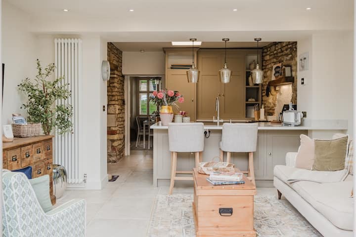 Beautiful Cottage In Centre Of Cirencester - Cirencester