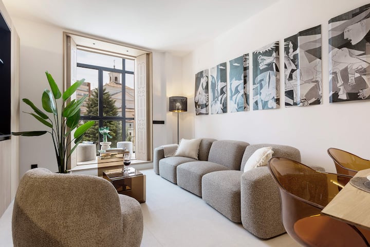 Bright Apt In The Heart Of Valladolid.solanilla Iv - Valladolid
