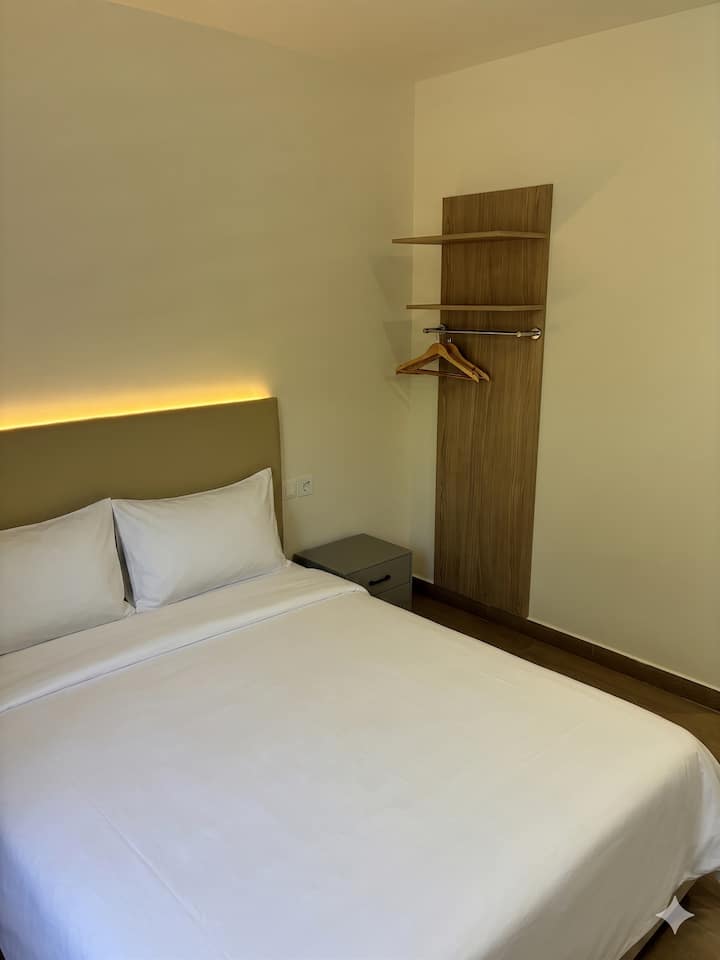Hotel A&m Habitación 1 Cama Con Baño Privado - Alcorcón