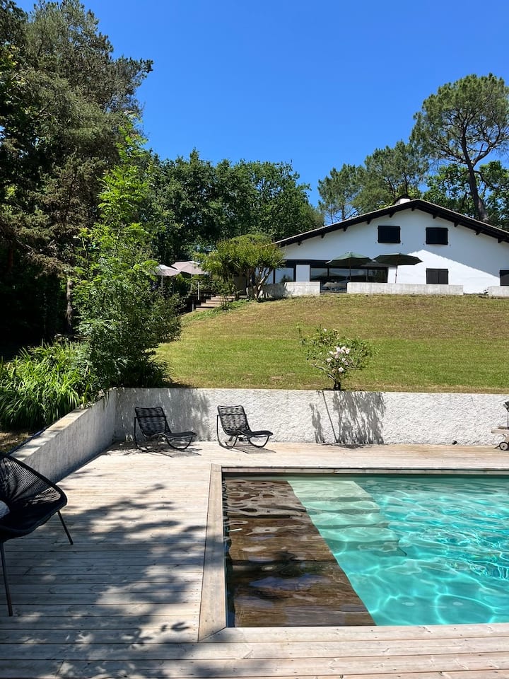 Grande Villa 14/18 Personnes Piscine Proche Plage - Urrugne