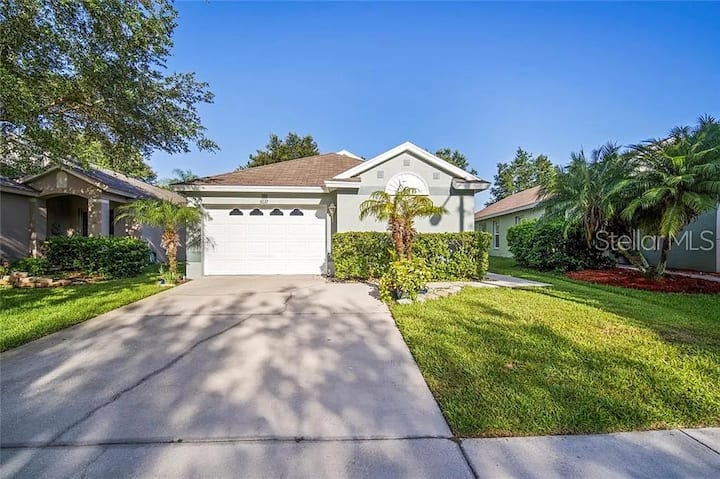 Cozy Home For Your Next Vacation - Wesley Chapel, FL