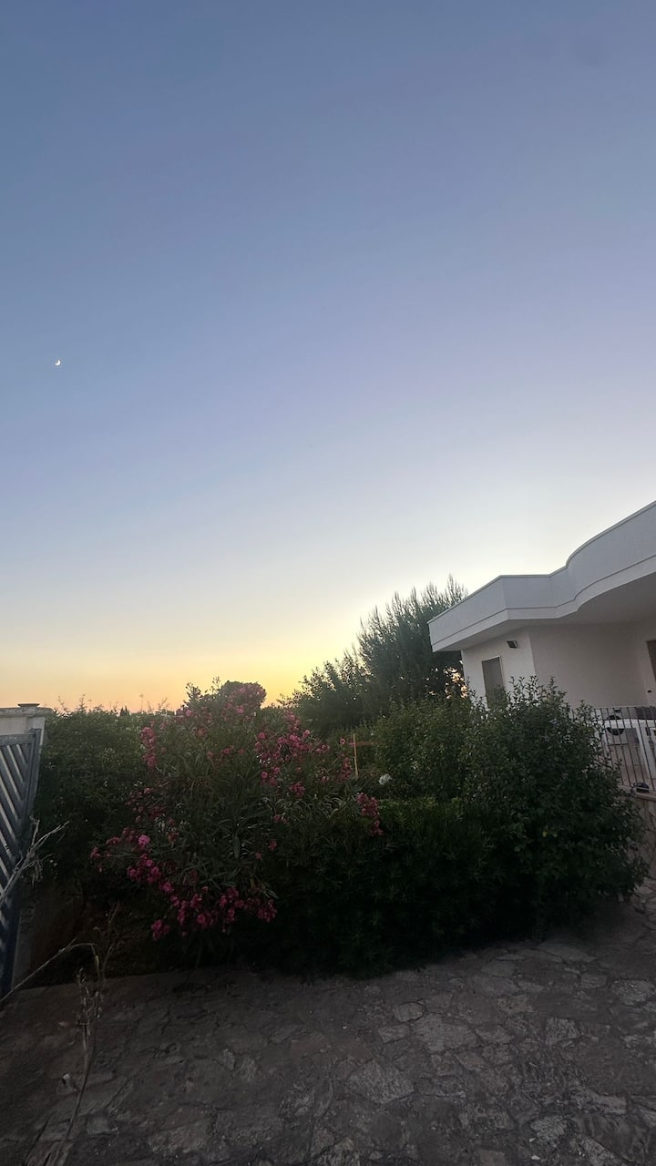 Fantastica Villa In Centro Immersa Nel Verde - Torre Lapillo