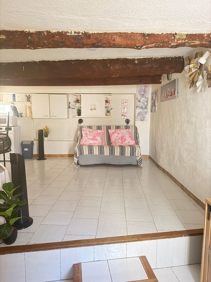 Charmant Studio Cosy à Deux Pas Du Centre-ville - Salon-de-Provence
