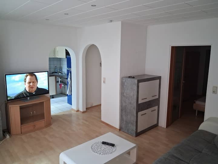 Komplett Ausgestattet Zwei Zimmer Wohnung. - Niederkassel